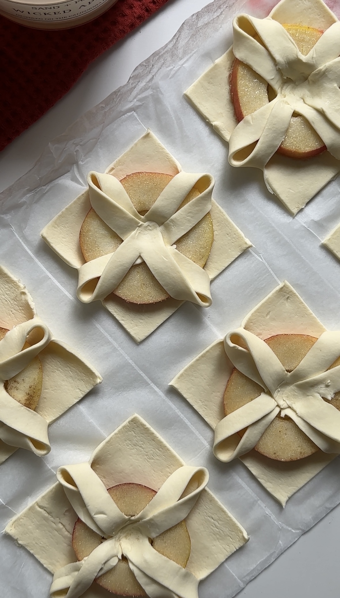 Cinnamon Apple Pastry - Izzy's Kitchen